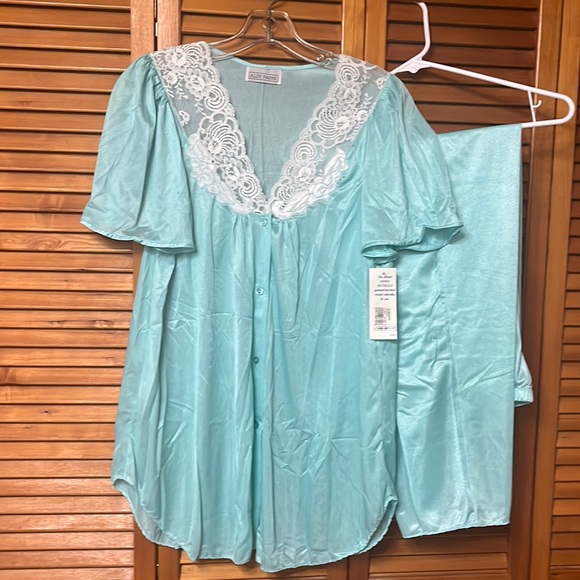 Intimates & Sleepwear | Vintage Alice Paigetwo Piece Pajama Setlight ...